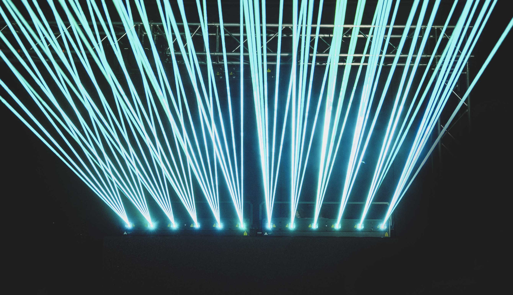 Unity LaserRay 13 RGB (XY-IP65) - set of two laser bars – Unity EU